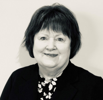 Mary Whalen Interior Designer | HOM Furniture