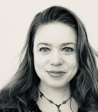 Jennifer Brooks Design Consultant | HOM Furniture